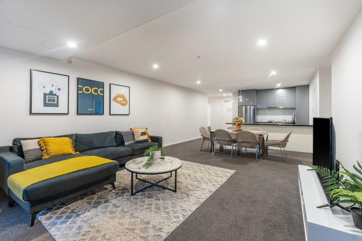 Parking, Pool, Gym, Near Crowncasino & Eurekatower - St Kilda