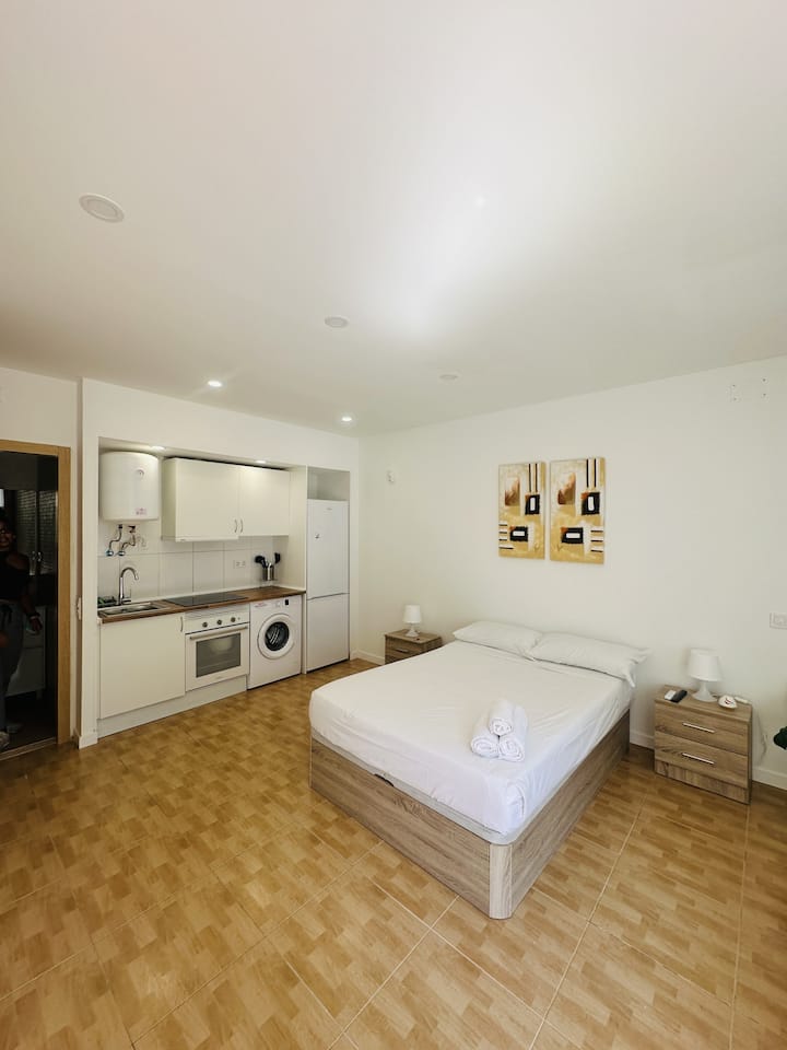 Acogedor Estudio Madrid Wifi Y Ac - Getafe