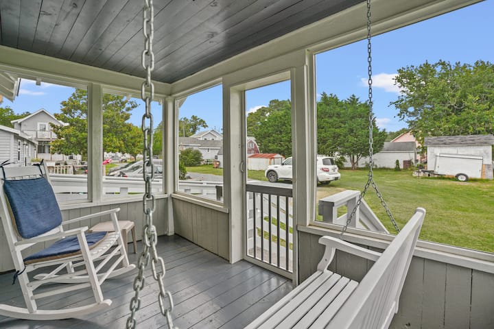 Fisherman's Cottage - Charming Cottage Near Town! - Chincoteague, VA