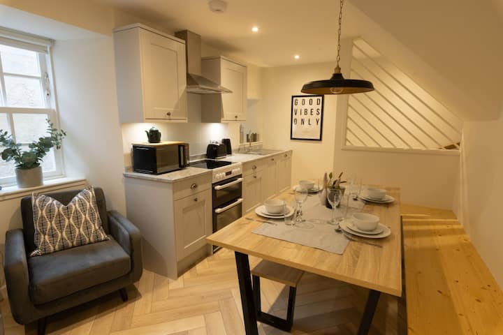 Brand New Modern Apartment 200m From Harbour Front - Lerwick