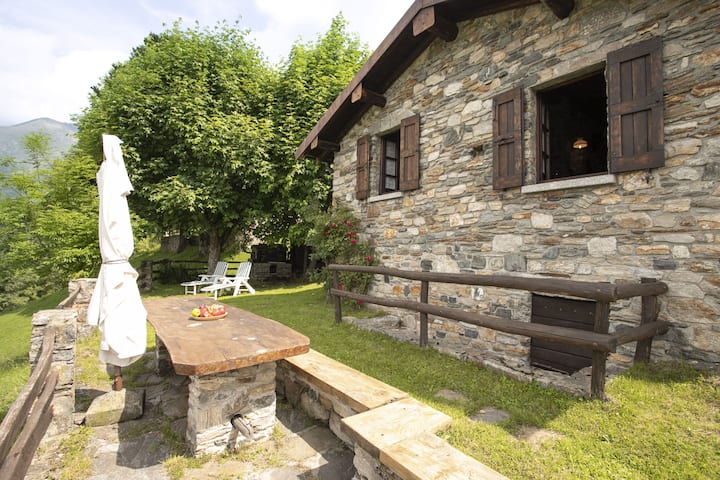 Chalet Bodone, Lovely Private House By Halldis - Sondrio