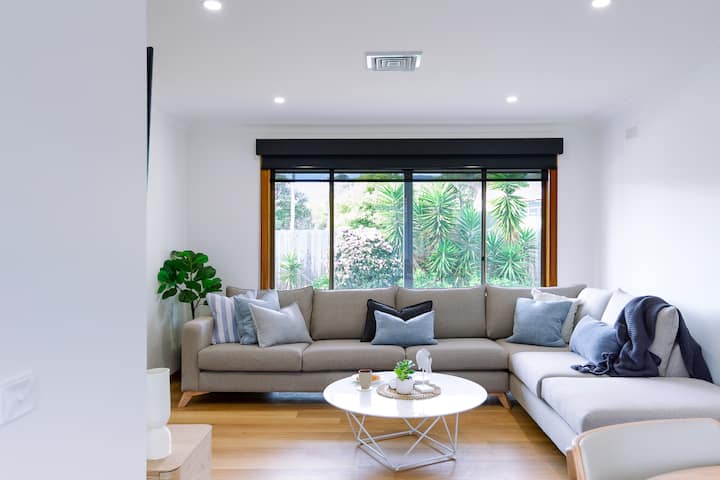 Beachside Breeze - 4pm Check Out Sundays* - Dromana