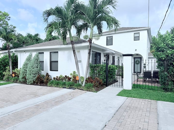 Miami 4br Oasis: Private Heated Pool Near Grove Um - Miami