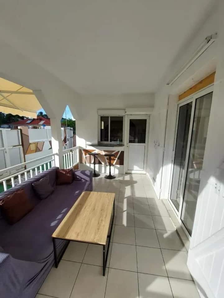 Maison à Baie-mahault - Guadeloupe