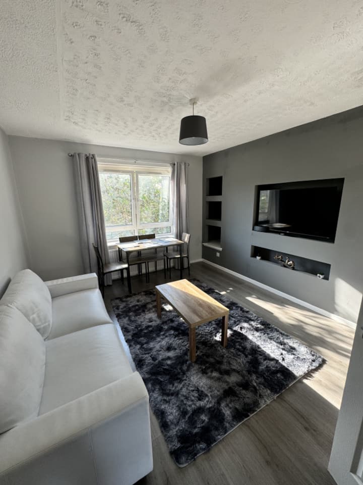 Seaside Apartment - Macaulay Letting - Loch Lomond