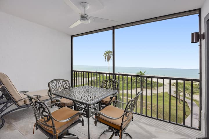 Pelicans Roost 304 - Sanibel, FL