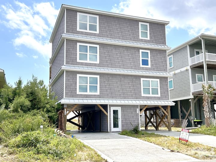 Sandy Bottom - Oak Island, NC