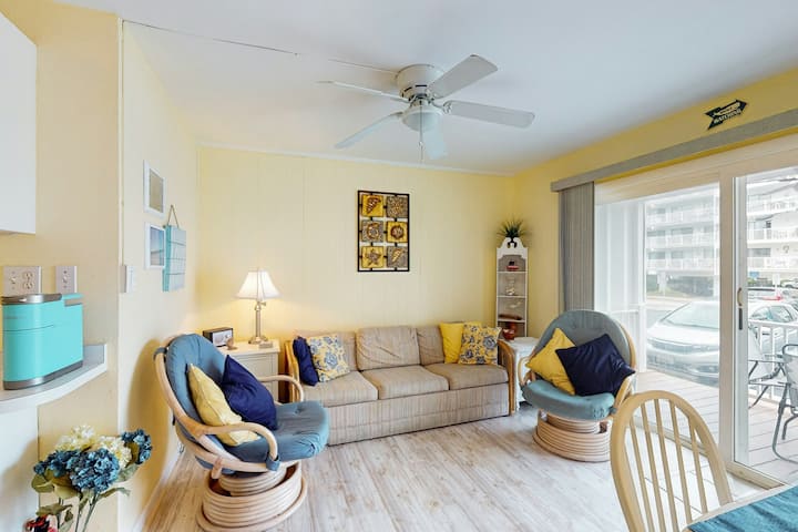Convenient First -Floor Condo Steps To Beach - Ocean City, MD
