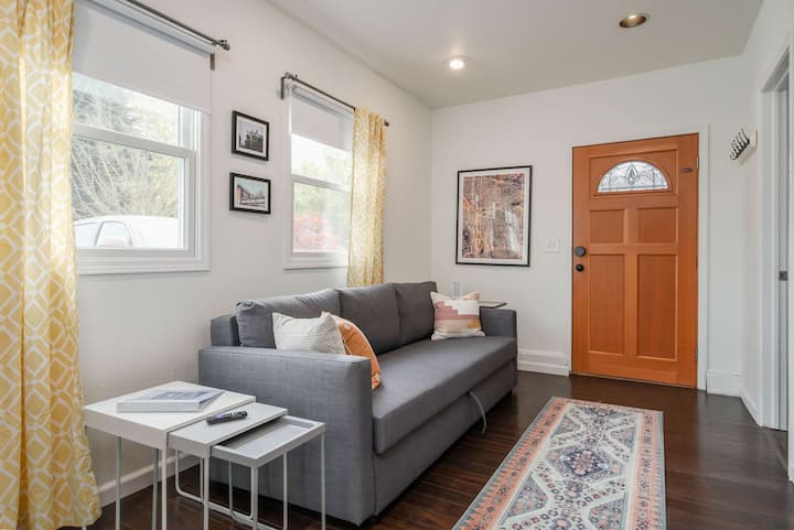 #Stayinmydistrict Kenton Private Guest House - Vancouver, WA