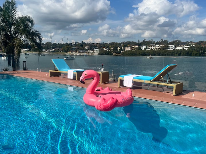 Chiswick Waterfront Retreat - Burwood