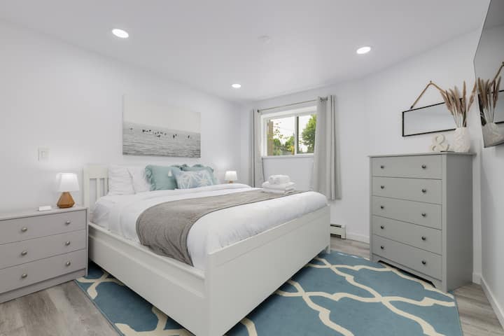 West Coquitlam House: 2br Family-friendly Home - Coquitlam