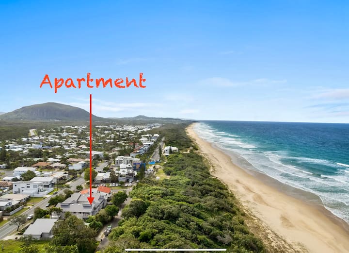 Wake To Waves | Absolute Beachfront | Sleeps 6 - Sunshine Coast