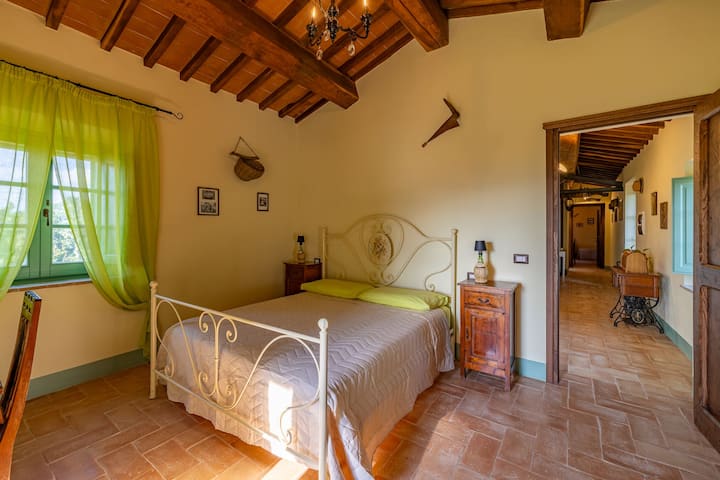 Farmer's Room - Room Sleeps 2 - Chiusi