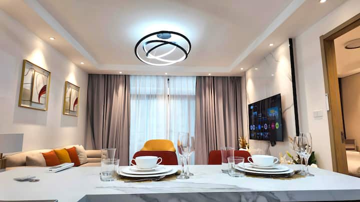 Superbe Appartement Avec Piscine Sur Le Toit - Kinshasa