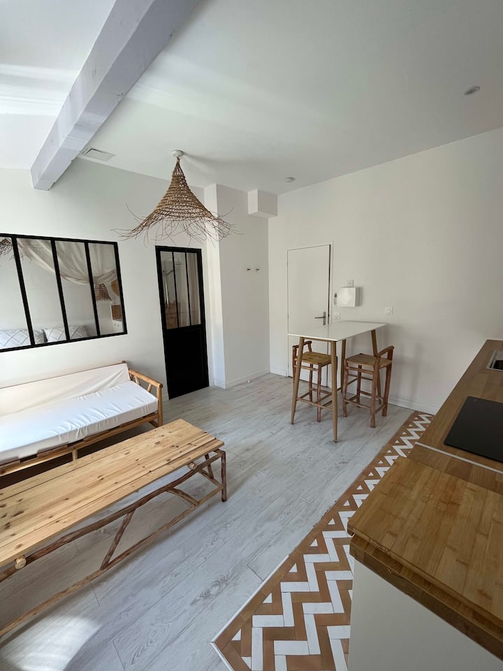 Wifi, Climatisation, T2, 3 éTage - Marseille