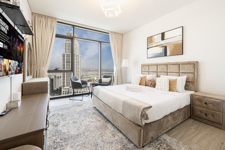 Stunning 2br With Panoramic Creek Harbour Views - Dubai