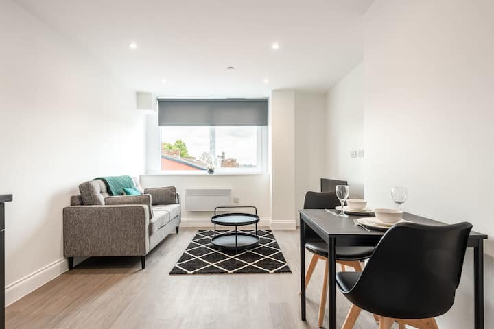 Modern 1 Bedroom Apartment In Central Wakefield - Wakefield, UK
