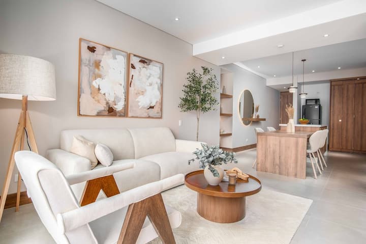 H808 | Premium Penthouse | Pool | Gym | Security - Cali