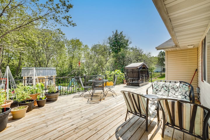 Pet-friendly Sheboygan Home: 4 Mi To Lake Michigan - Sheboygan, WI