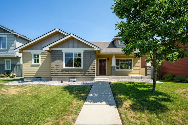 Urban Bliss |Cozy 3-bedroom Vacation Rental In Coe - Post Falls, ID