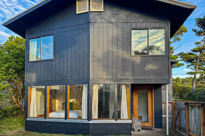 3br Bungalow On The Beach W/hot Tub - Florence, OR