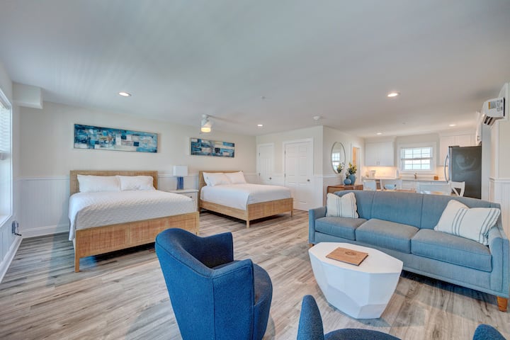 Saltwater Resort Suite 2006, Queen 2nd Floor - Topsail Beach, NC