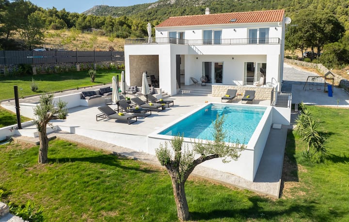 Pet Friendly Home In Sibenik - Šibenik
