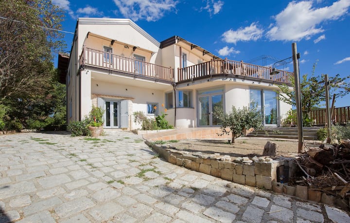 Stunning Home In Colobraro - Basilicata