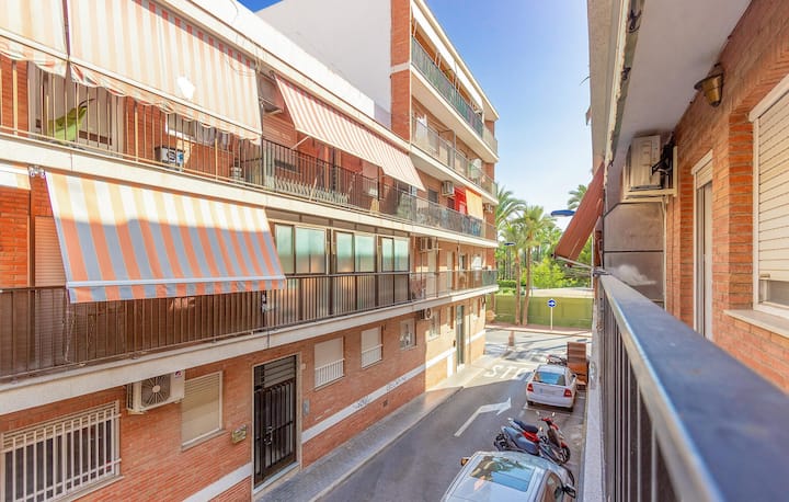 3 Bedroom Nice Apartment In Santa Pola - Elche