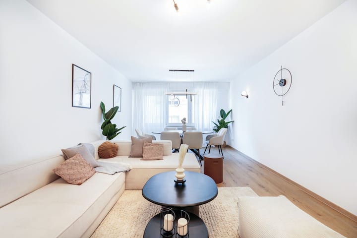 Chic 2br Downtown: Work, Rest & Explore - Luxembourg City