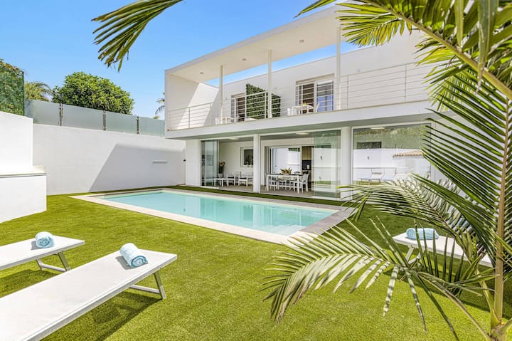 Villa Laire By Villa Plus - Marina di Ragusa