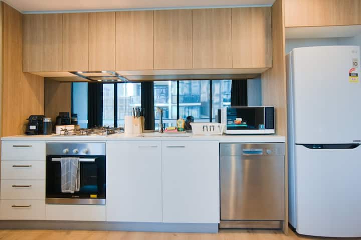 Ultimate Comfort - Modern 3br Apt With Pool And Gy - Adelaide