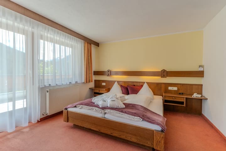 Double Room At Hotel Sonne - Juns