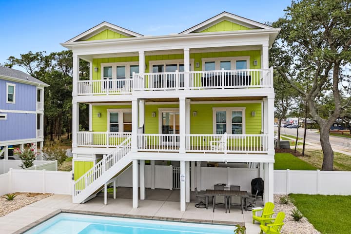 Luxury Home 6bd, Heated Pool, Steps From Beach - Southport, NC
