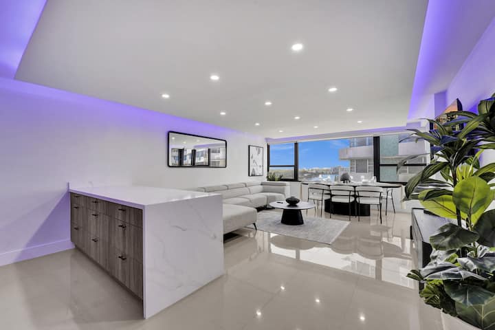 Amazing 3 Bedrooms 3 Bathrooms Beach Resort / 1518 - Miami Beach, FL