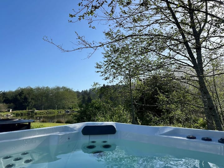 #Stayinmydistrict Heron Lake Hideaway W/hot Tub - Manzanita, OR