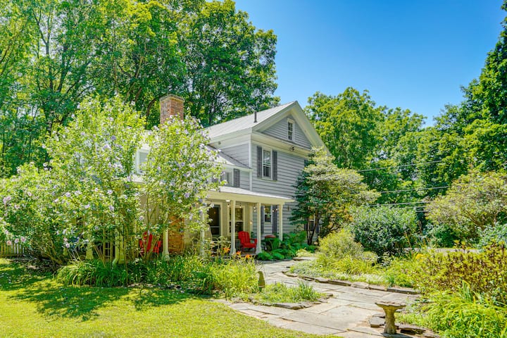 Historic Catskills Farmhouse: Ski, Hike & Relax! - Catskill, NY