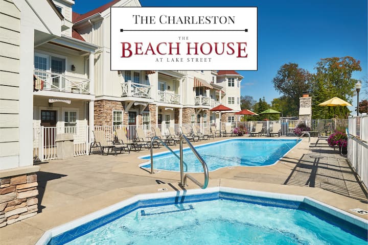 3br Summer Retreat Sleeps 10 | Pool, Hot Tub, Free - Holland, MI