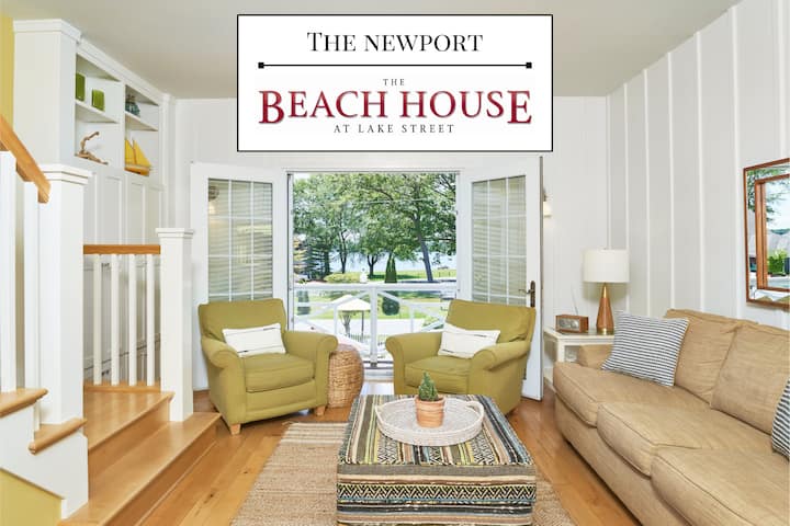 "The Newport" Luxury Townhome, Pool, Hot Tub, Golf - Ottawa Beach, MI
