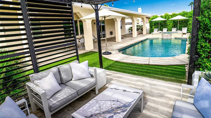 Palm Luxe Estate: Luxury Desert Retreat With Pool - Indio, CA