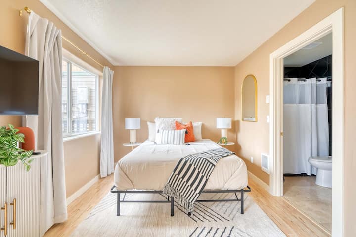 Studio Near Ohsu | Ac - Fast Wi‑fi - Smart Tv - Portland, OR