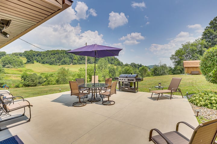 Spacious Ohio Family Home On 5-acre Property! - Ohio
