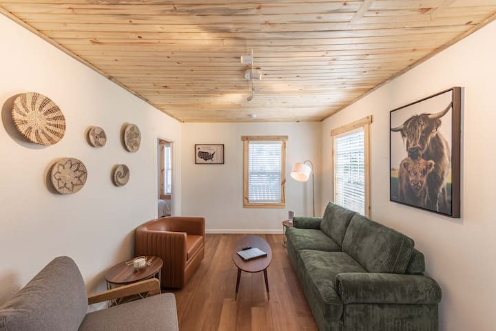 #Stayinmydistrict Brussells Bungalow - Coos Bay, OR