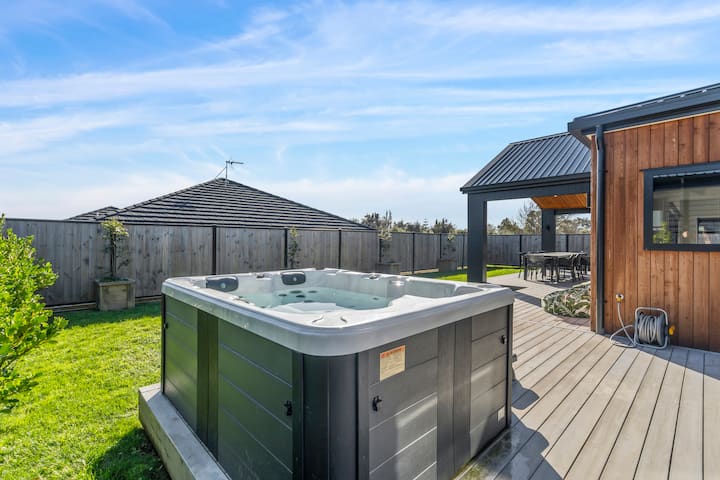 Regent Sanctuary - Martinborough Holiday Home - マーティンボロー