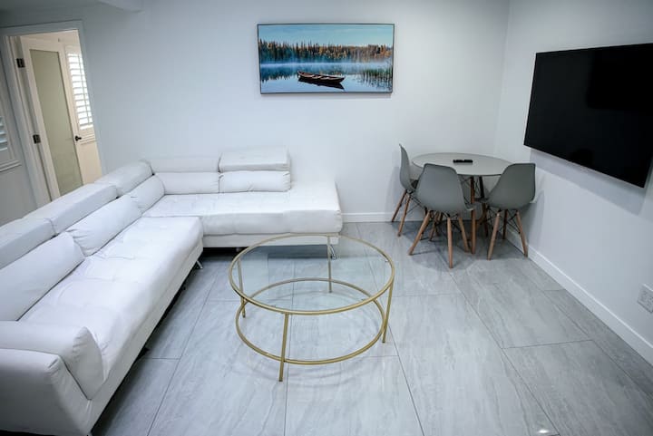 11b - 1br Cozy Nook - With Backyard - Santa Ana, CA