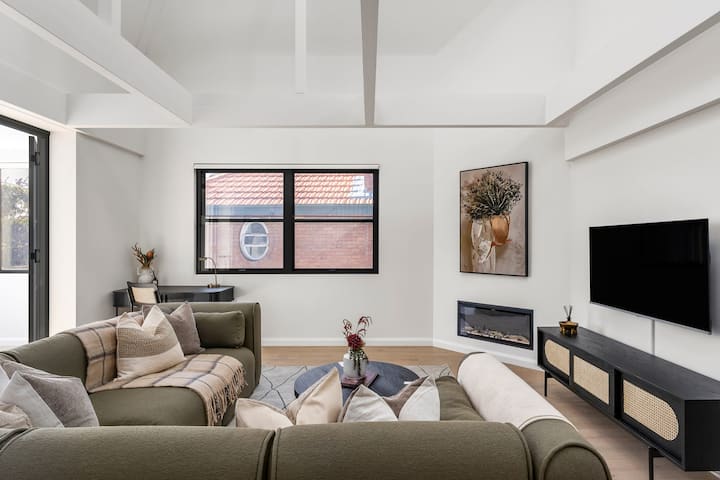 Relaxed 2 Bed 2 Bath In Double Bay - Bondi Beach