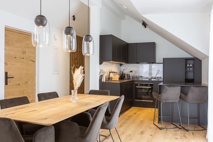 Premium Apartment # 14 With 2 Bedrooms And Balcony - Fiss