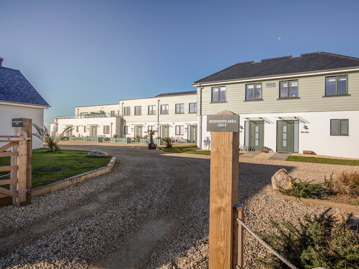4 Ocean Reach - Kingsbridge