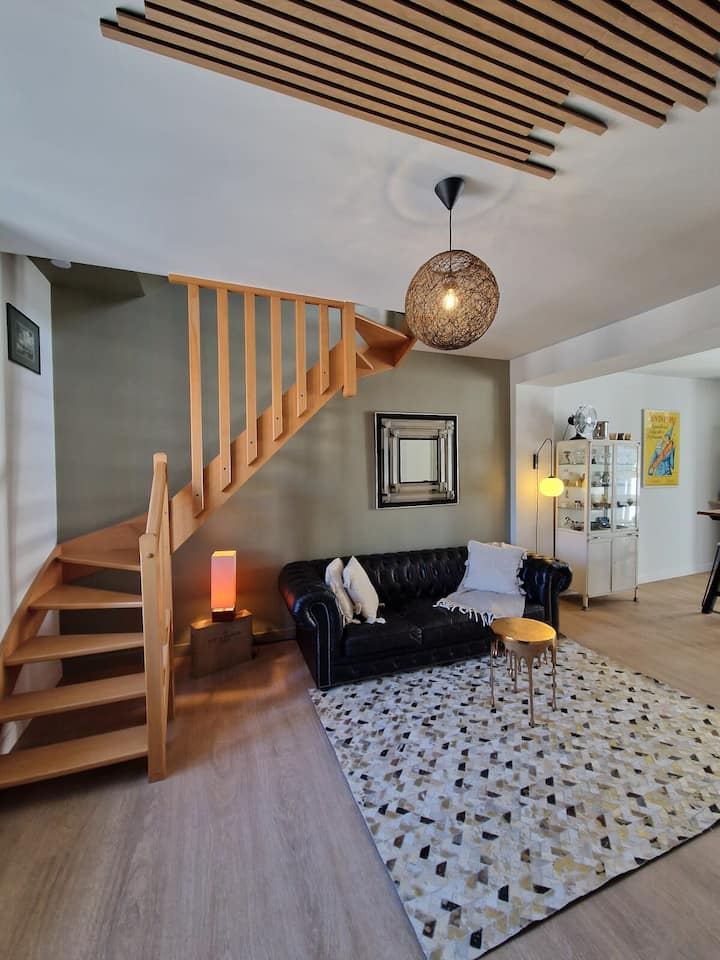 Au P'tit Bouchon - Stationnement Gratuit - Duplex - Reims