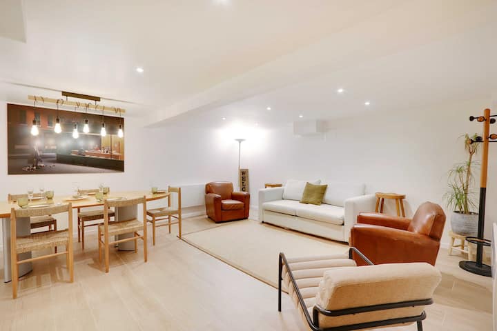 Appartement Exceptionnel - 3bd/8p - Trocadéro - Paris